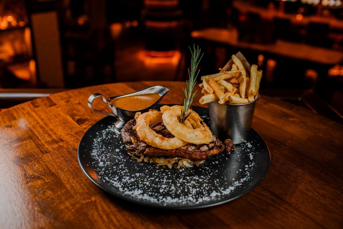 Stay Comfortably at Carnegie Court Hotel in Swords, Dublin